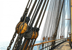 RIGGING - Definition & Meaning - Reverso English Dictionary