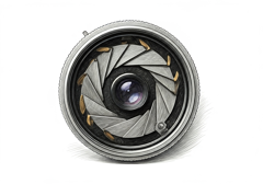 SHUTTER - Definition & Meaning - Reverso English Dictionary