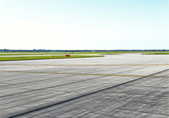 TARMAC - Definition & Meaning - Reverso English Dictionary