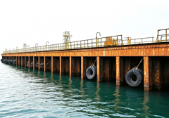 WHARF - Definition & Meaning - Reverso English Dictionary